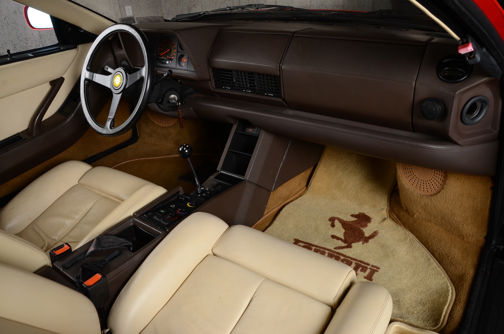 1990 Ferrari Testarossa Interior