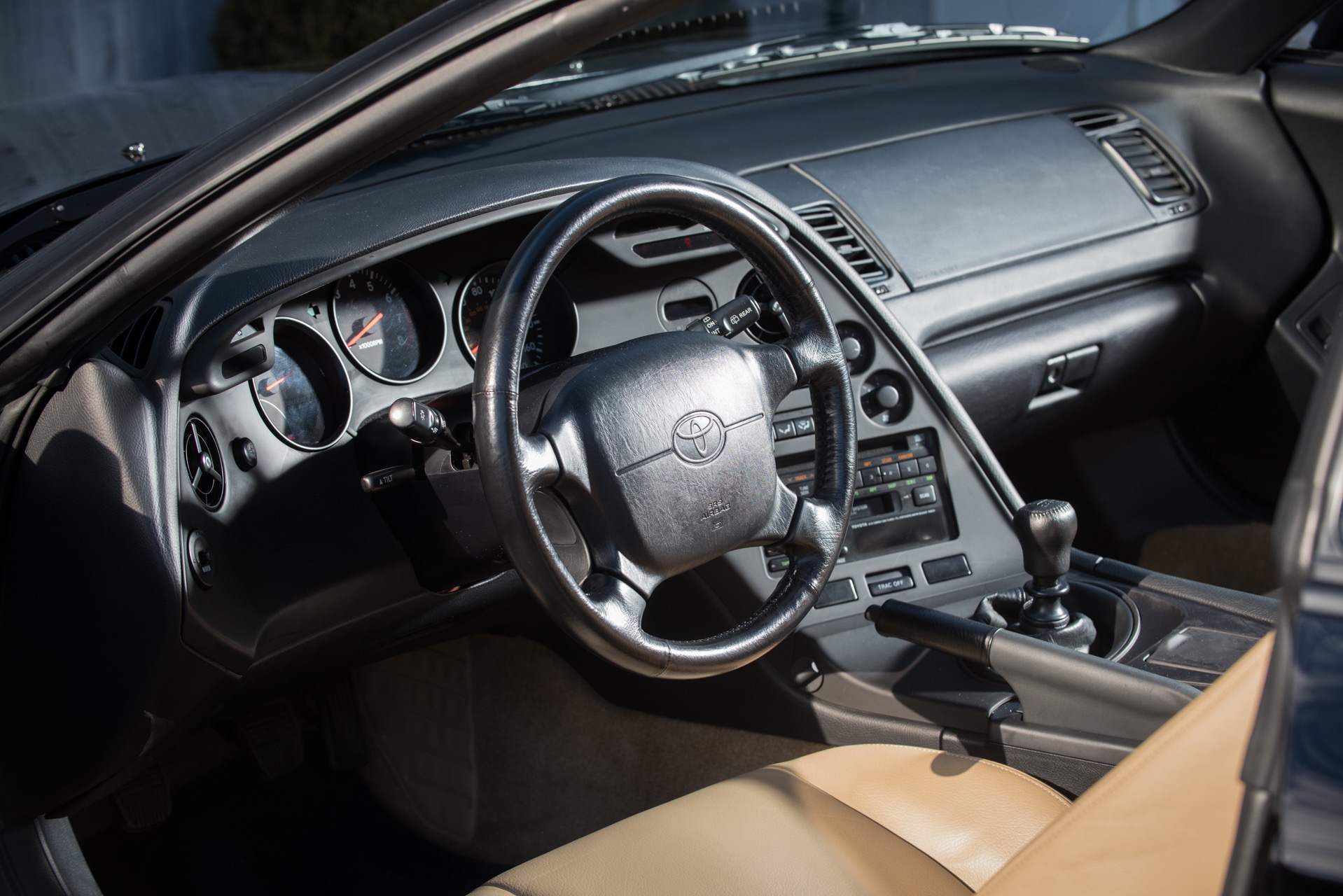 Toyota Supra 2000 Interior