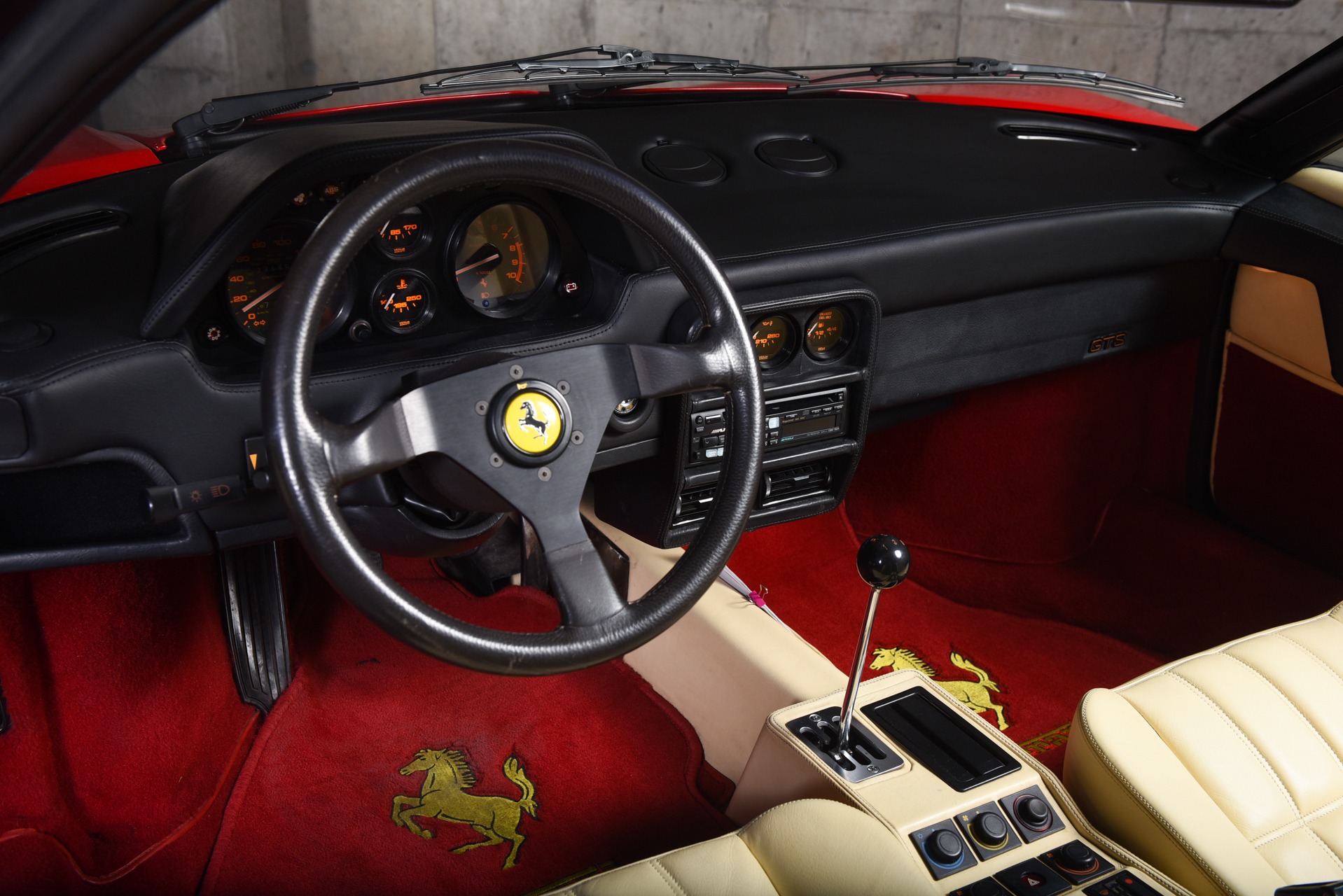 1989 Ferrari Interior